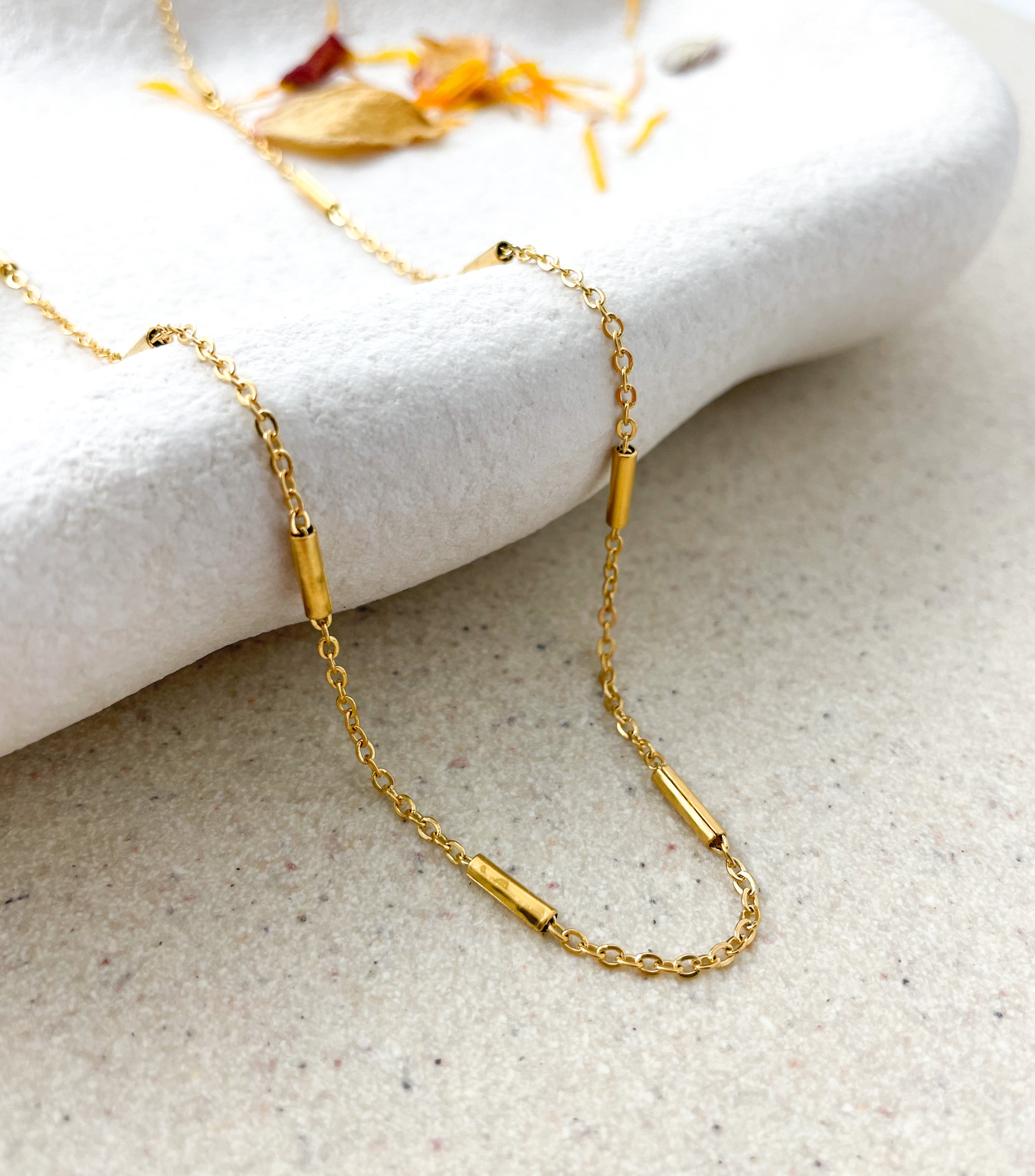 Luna Light Layering Chain Gold – Lily and Luna